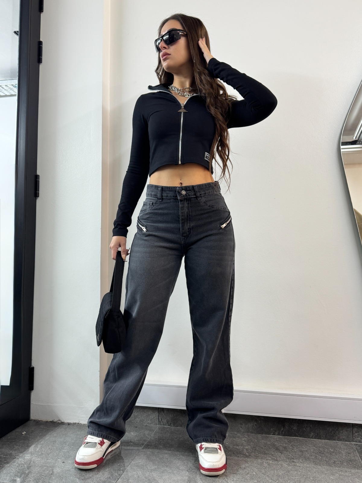 MOM GRAY ZIPPER